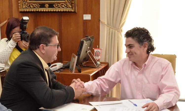 Francisco Morato recebe 14 milhões para recuperação de ruas e avenidas